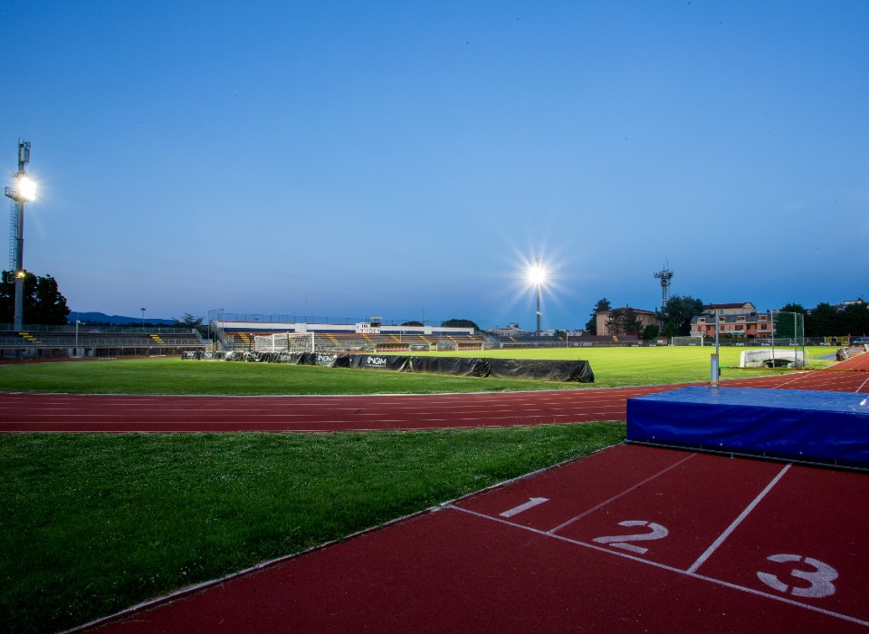 Nuova luce allo Stadio Brilli Peri | Philips lighting