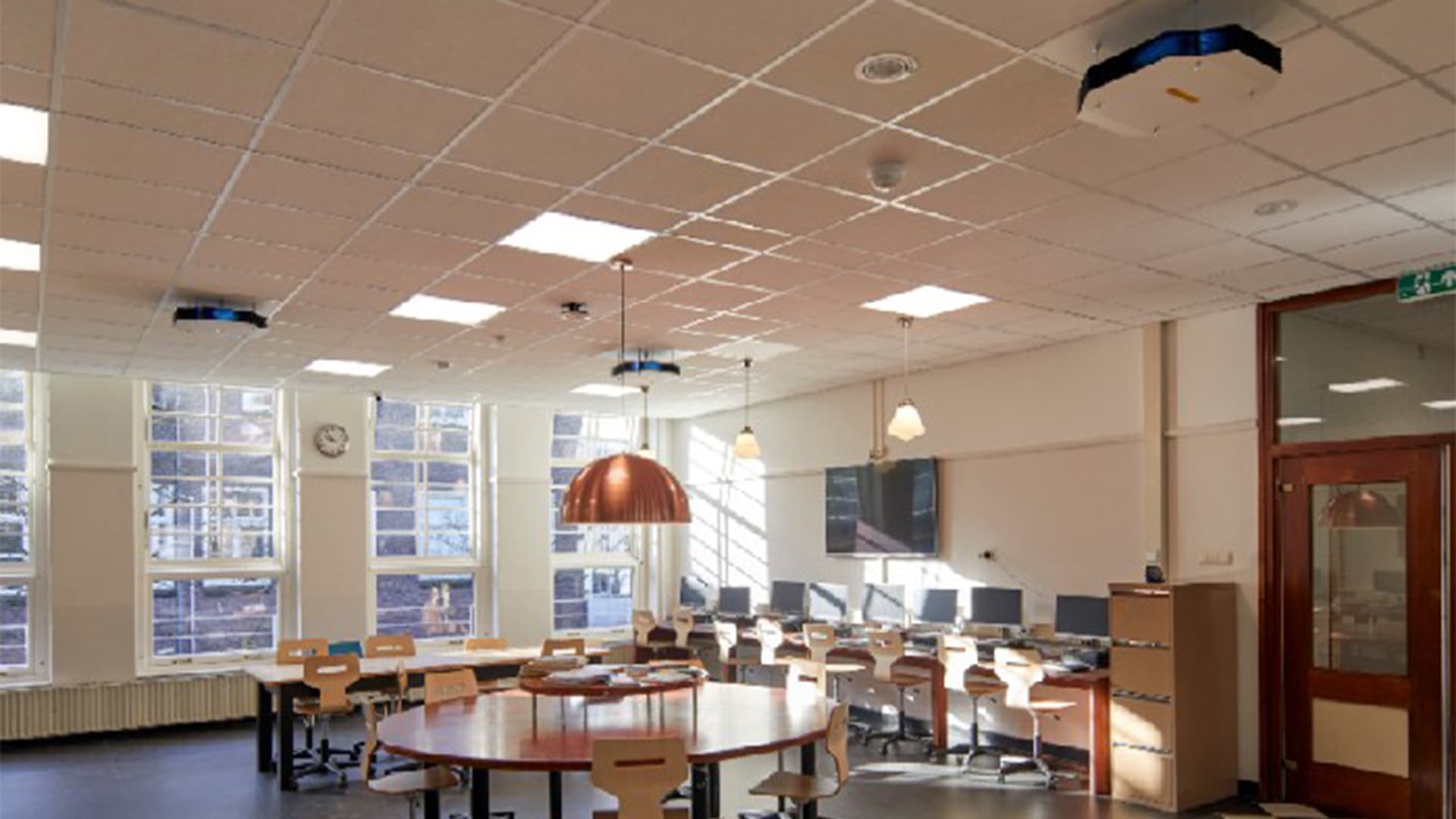 UV-C en aulas escolares | Philips lighting